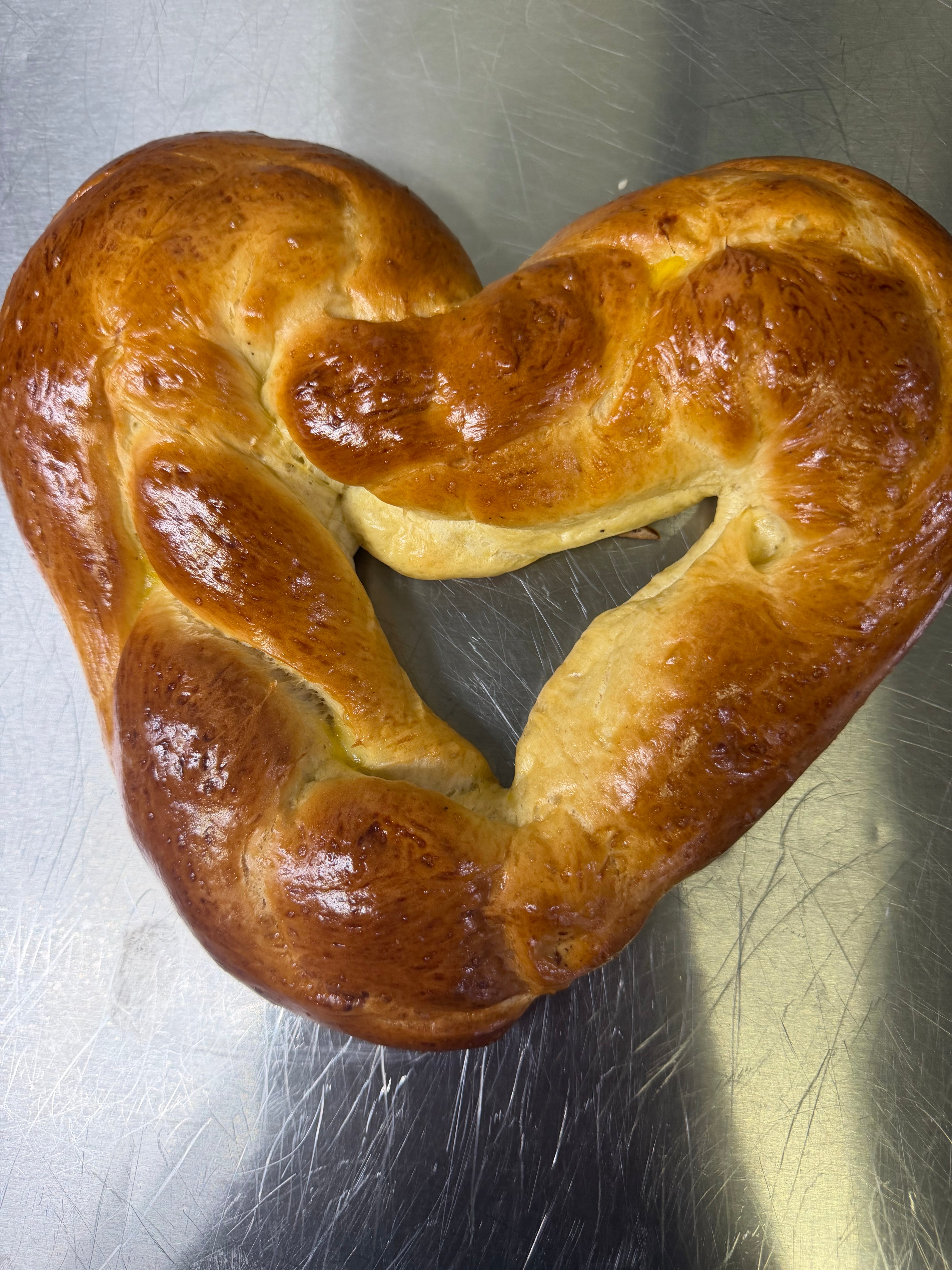 Plexouda Heart – Liberty Greek Pastries